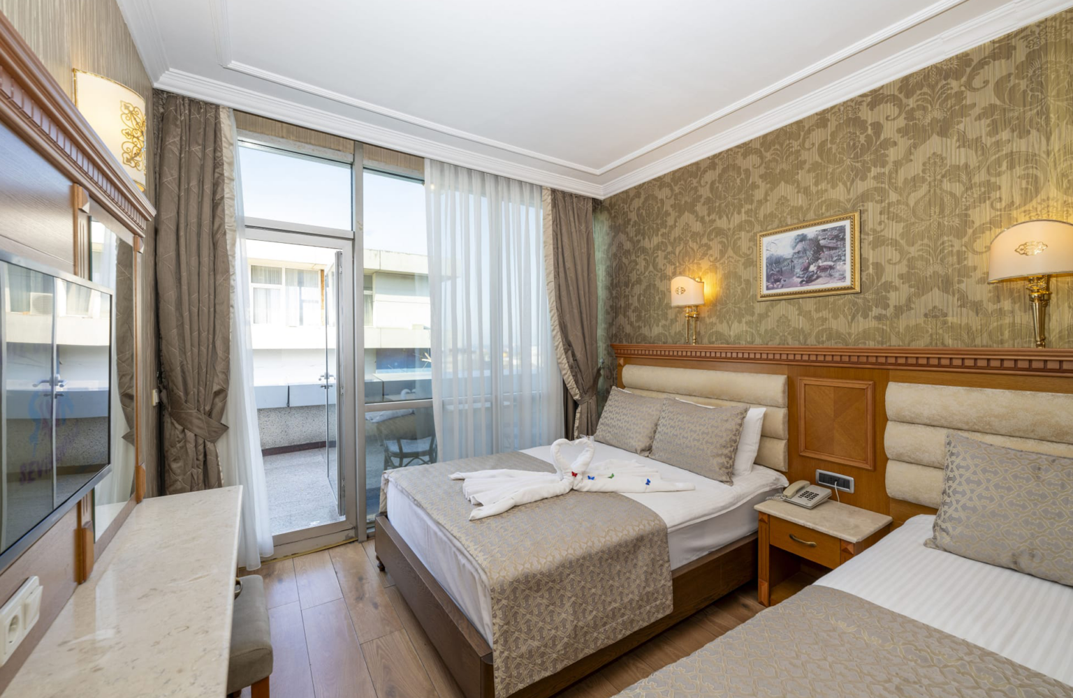 Your Ultimate Guide to Exploring Laleli - Dalan Hotel Istanbul